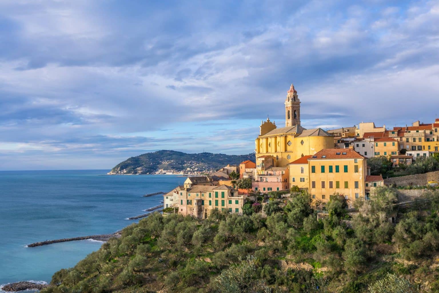 Vacanze in Liguria: le mete ideali per over 60 | Vacanze Marine